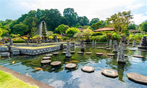 Fakta Menarik Dan Sejarah Tirta Gangga Putri Bali Rental