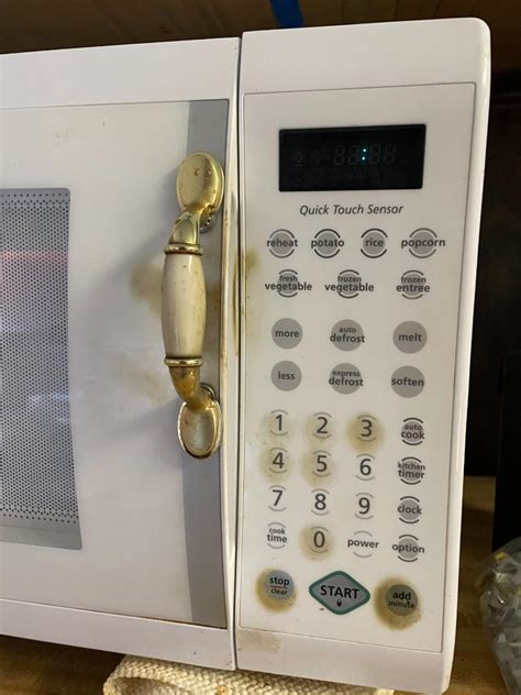 Lot Kenmore Microwave Estatesales Org