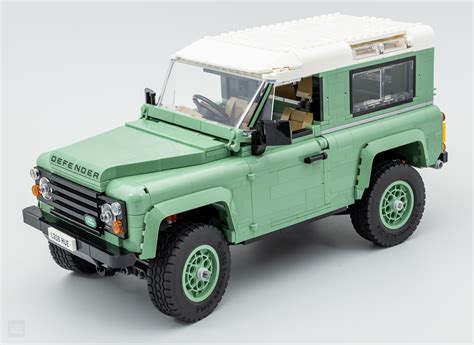 Review Lego Icons Classic Land Rover Defender Hoth Bricks