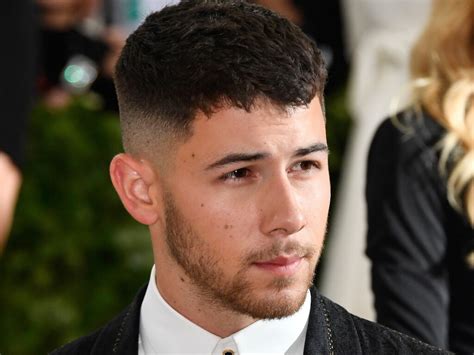 CORTES DE CABELO MASCULINO CURTOS PARA 2020 Homens Que Se Cuidam