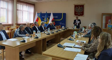 Powołano Powiatową Radę Rynku Pracy Powiat Staszowski