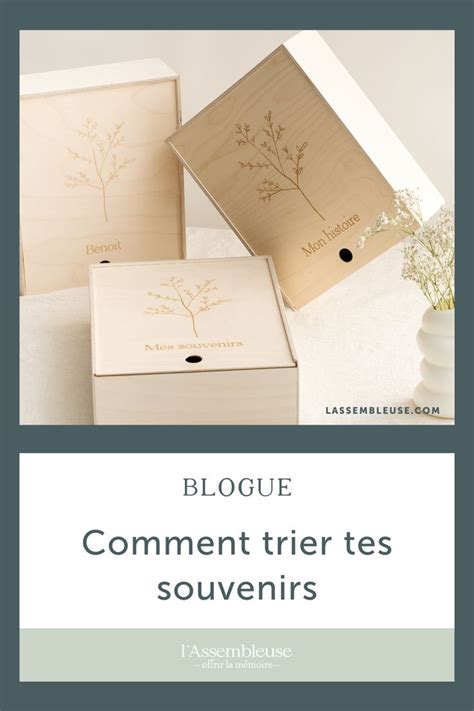 Two Boxes With Flowers In Them And The Words Blogue Commentment Tier