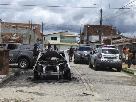 Mulher suspeita de liderar ataques no RN Bibi Perigosa é presa no Rio