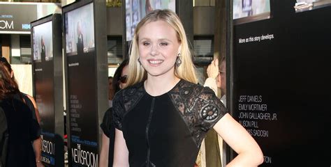 Alison Pill Accidentally Tweeted A Topless Pic Of Herself The Blemish