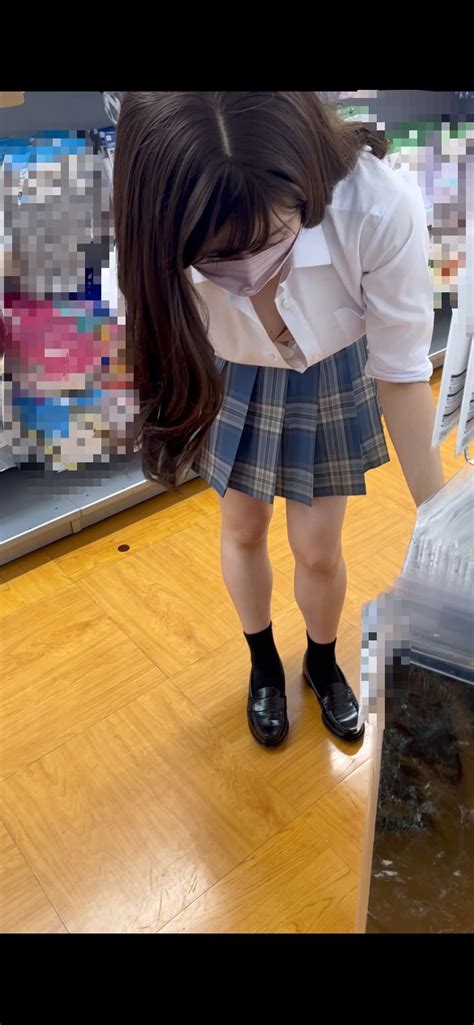 vol 53 衝撃マンポロくぱぁアリ クソミニブラ透け激カワ青チェKちゃん逆さ撮りPALPISパルピス