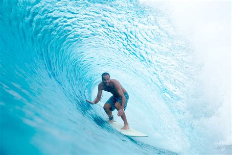 Inside Jack Johnson And Kelly Slater S Surfing Safari Rolling Stone