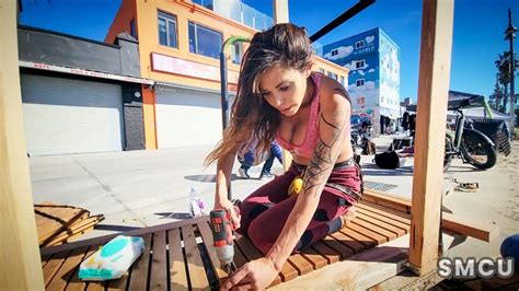 Daisy The Venice Healer Builds A Tiny Home For The Homeless Shacked