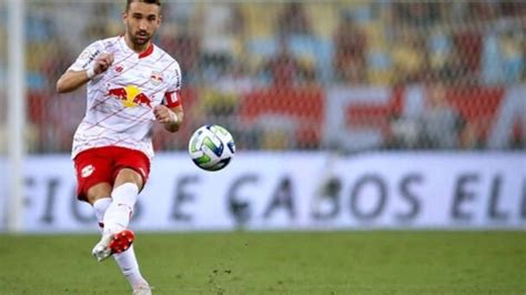 Flamengo encaminha contratação de Léo Ortiz que vai deixar Bragantino