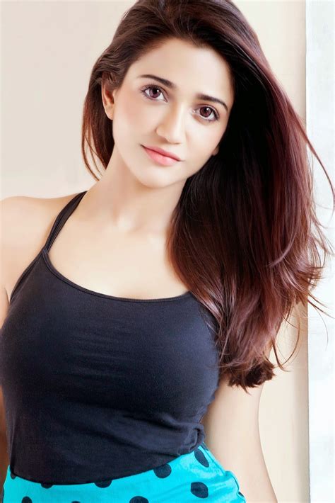 Anaika Soti 4K Wallpaper Hdwallpaper Desktop South Indian Actress