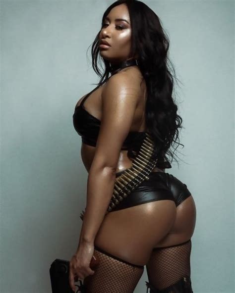 Hania The Howling Huntress IV Reddit NSFW