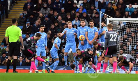 Manchester City Vs Leicester City Hujan Gol Di Stadion Etihad Foto