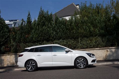 TEST Renault Mégane Grandtour dCi 130 Bose ALLES AUTO