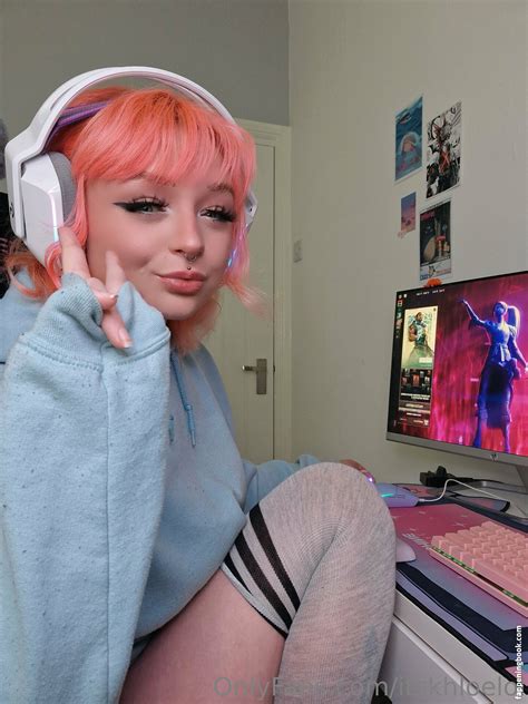 Itskhloelol Nude OnlyFans Leaks The Fappening Photo 4681459
