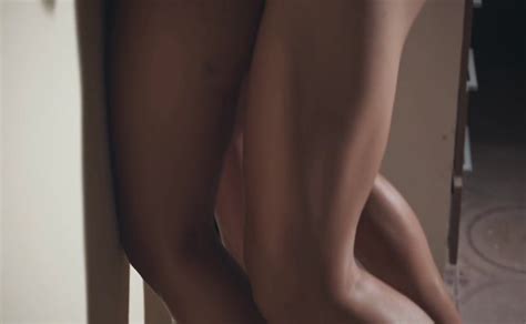 Jhona Burjack Straight Butt Scene In Todas As Flores AZMen