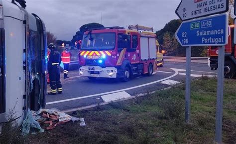 Herido un camionero tras el vuelco de su vehículo en la A 62 en Tordesillas