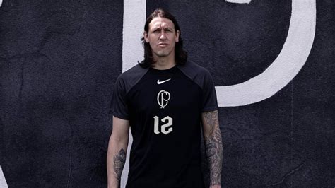 Nike e Corinthians colocam camisa especial do Cássio à venda Mantos
