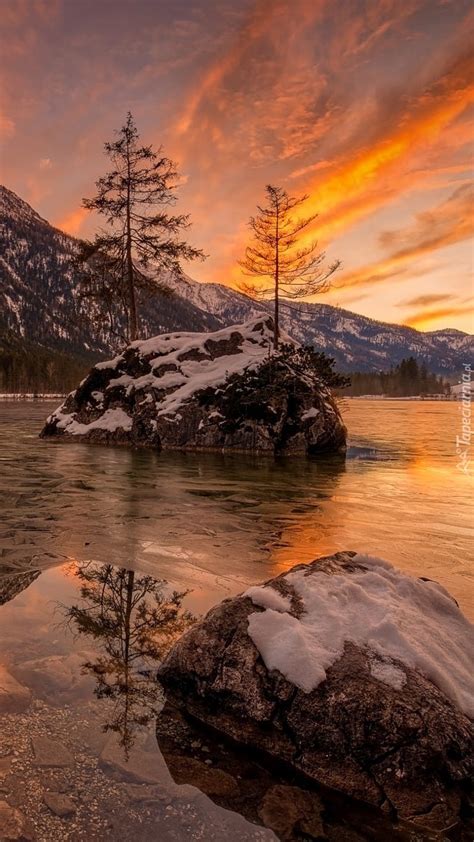 Kolorowy Zach D S O Ca Nad Jeziorem Hintersee Zim Tapeta Na Telefon