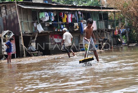 BANJIR KIRIMAN ANTARA Foto