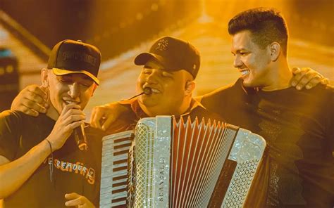 João Gomes Vitor Fernandes e Tarcísio do Acordeon agitam a véspera de