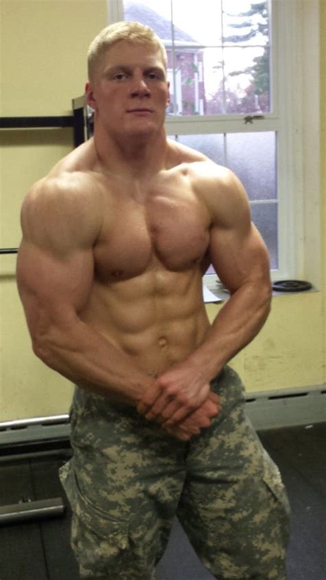 Pin By Xander Troy On Muscle Men Muscle Men Muscle Up Army Men