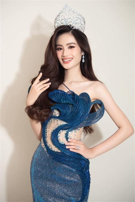 Ý Nhi lại gây tranh cãi với phát ngôn khi bạn bè vẫn uống trà sữa thì