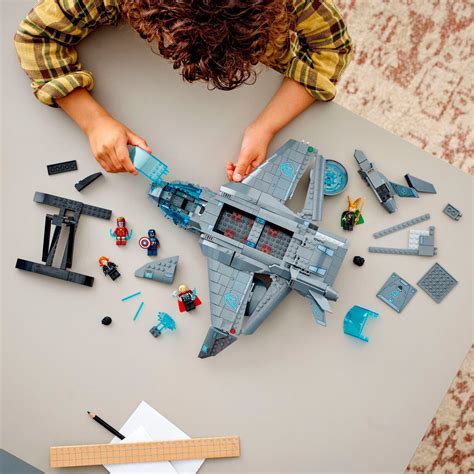 Customer Reviews LEGO Marvel The Avengers Quinjet 76248 6427728 Best Buy