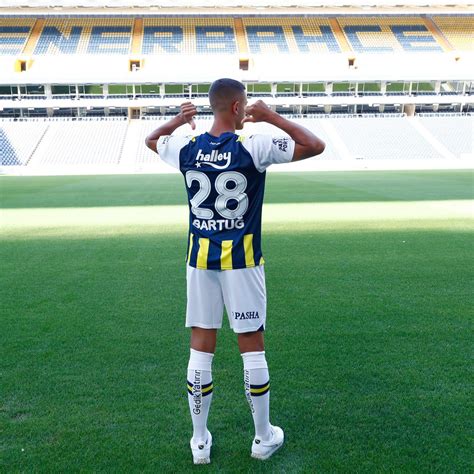Club Regista on Twitter Bartuğ Elmaz Fenerbahçede 28 numaralı