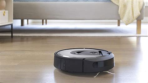 Best Robot Vacuums For Hardwood Floors According To Reviews