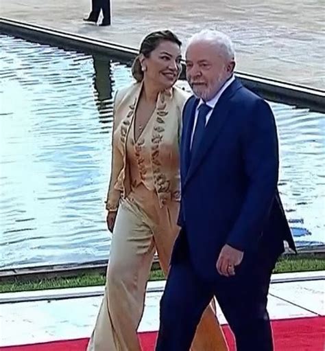Web Vibra Look De Janja Elegante Demais TV Famosos Gshow