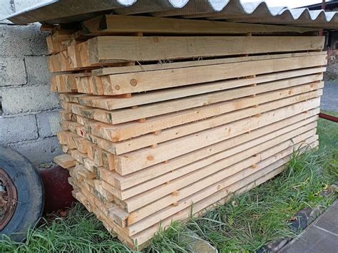 Drewno konstrukcyjne świerk brusy kantówki przesuszone Gościszów OLX pl