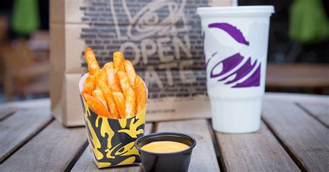 Taco Bell S Nacho Fries Are Officially Here Teen Vogue