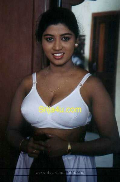 Big Boobs Mallu Devika Savita Bhabhi Aur Desi Mast Kahaniyaan Page 3