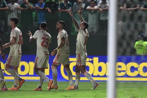 Inter dá liga abraça rótulo de disciplinado e mira série em casa