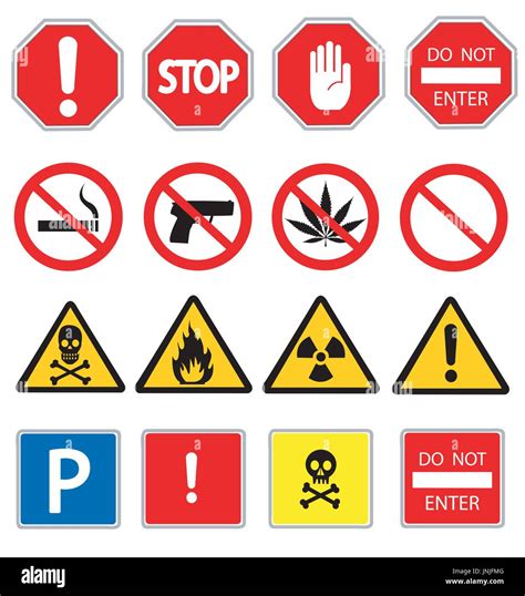 Señales de tráfico triangular y signos de advertencia de peligro Imagen