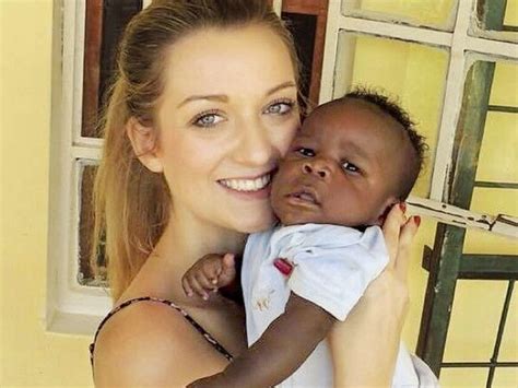 J ai tout quitté pour adopter un bébé en Ouganda Closer