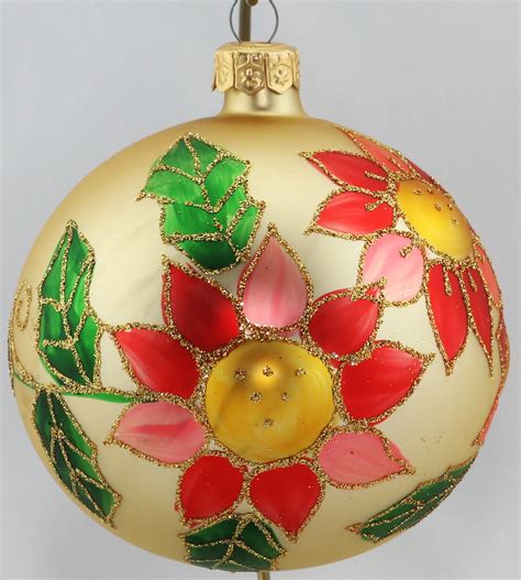 Matte Creme Farbene Weihnachtskugeln Mit Blumen Aus Glas 10 Cm