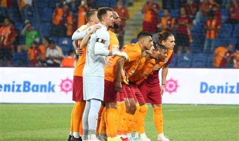 Galatasarayda Muslera ya kırmızı kart gösterten hata Son Dakika