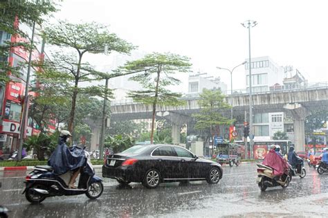 Dự báo thời tiết ngày 18 7 2023 Hà Nội mưa to gió lớn nhiệt độ giảm mạnh