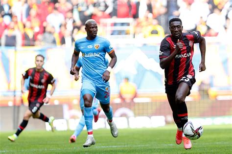 Süper Lig Au bout du bout Mame Baba Thiam offre la victoire à