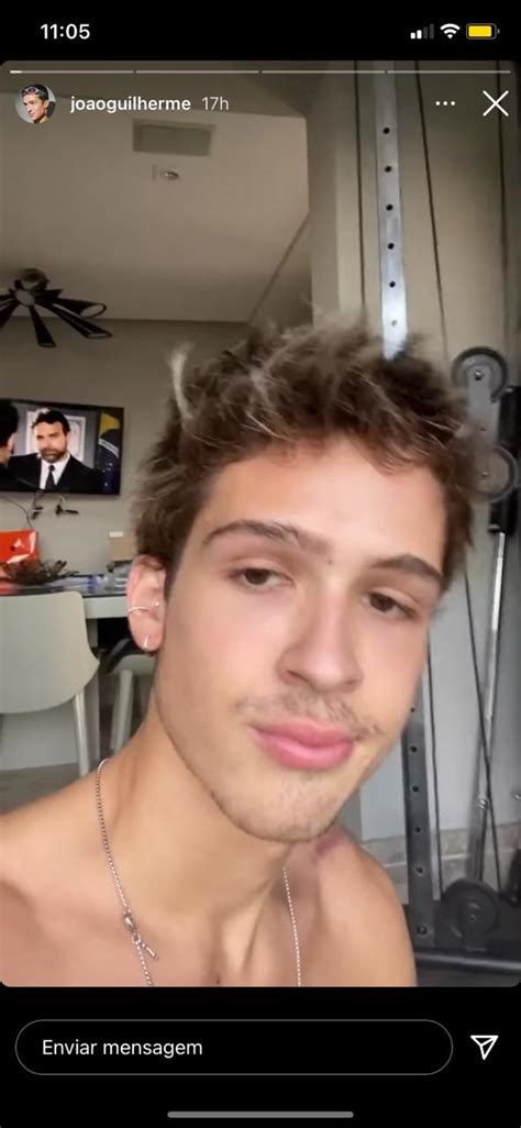 João Guilherme assume e surge seminu parte íntima gigante Peludo