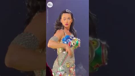 Katy Perry Goes Viral For Mid Concert Eye Glitch USA TODAY Go IT
