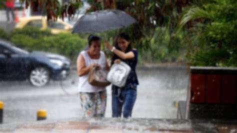 Anuncian fuertes lluvias para este sábado en dos regiones de Honduras