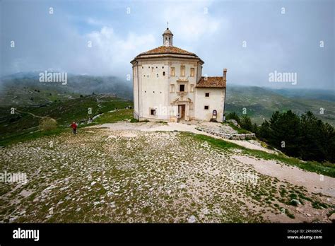 Santa Maria Della Pieta Church Calascio Italy Stock Photo Alamy