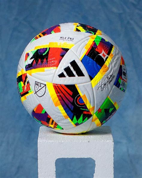 Adidas Lan A A Nova Bola Da Mls Mantos Do Futebol