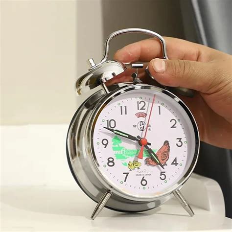 Vintage Mechanical Alarm Clock Pure Manual Watches Table Clock Metal