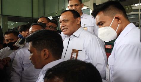 Pertama Dalam Sejarah Indonesia Ketua Kpk Jadi Tersangka Kasus Dugaan