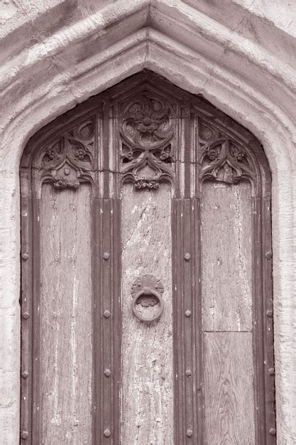 Premium Photo Entrance Door Holy Trinity Church Stratford Upon Avon