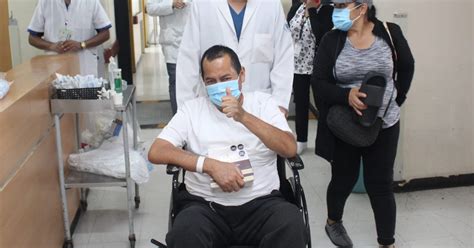 Max Cort S Press Realizan Especialistas Del Imss Primer Trasplante De