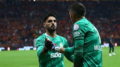 PFDK dan Galatasaray kalecisi Günay Güvenç e 2 maç ceza Fanatik