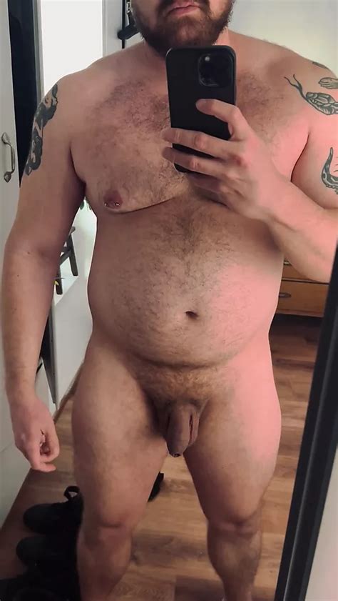 큰 공과 부드러운 포경 자지를 가지고 노는 육덕 아빠 xHamster